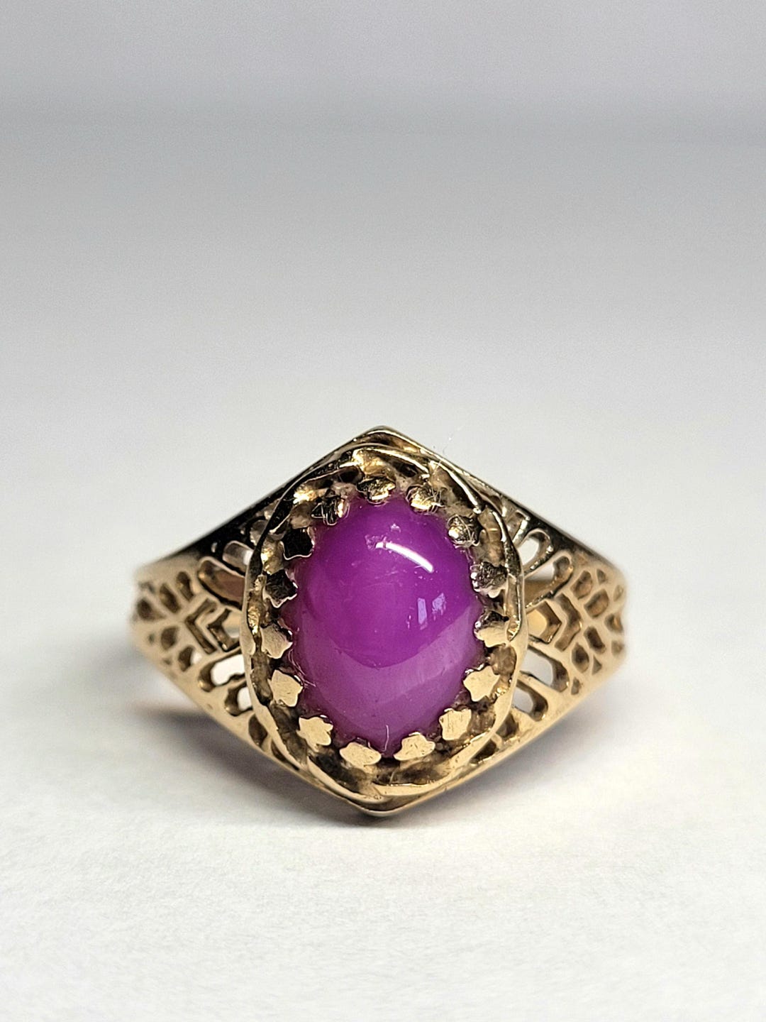 Vintage 1970s Synthetic Star Ruby Ring in 10k Yellow Gold - Etsy