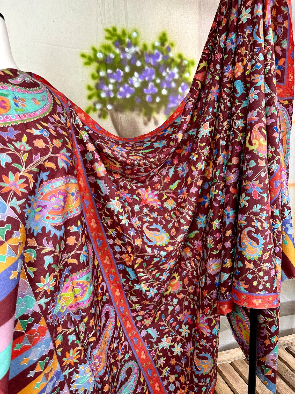 Timeless Elegance Kashmiri Outline Kalamkari MP Pashmina Shawl for ...