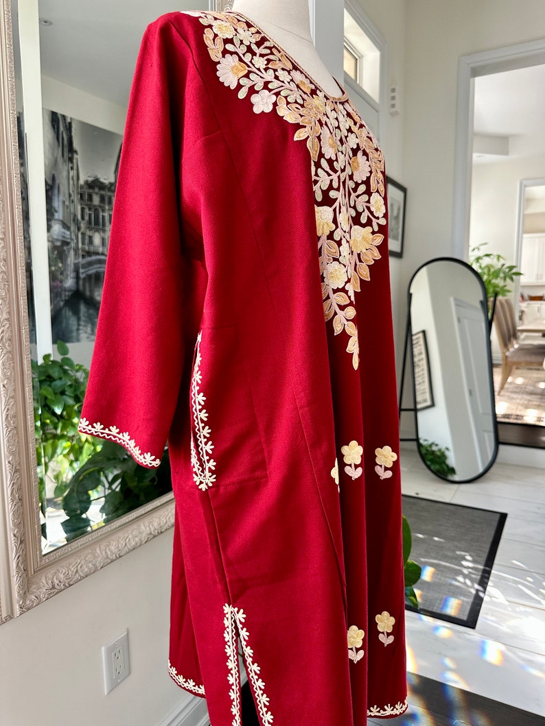 Traditional Kashmiri Pheran Ari Work Embroidery Woolen Kurta Kameez Top ...