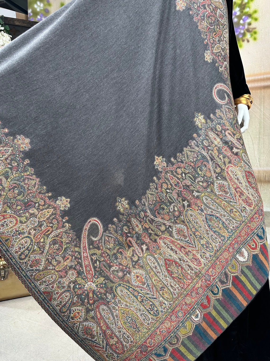 A Masterpiece of Art and Tradition: Kashmiri Kani Shawl With Luxurious ...