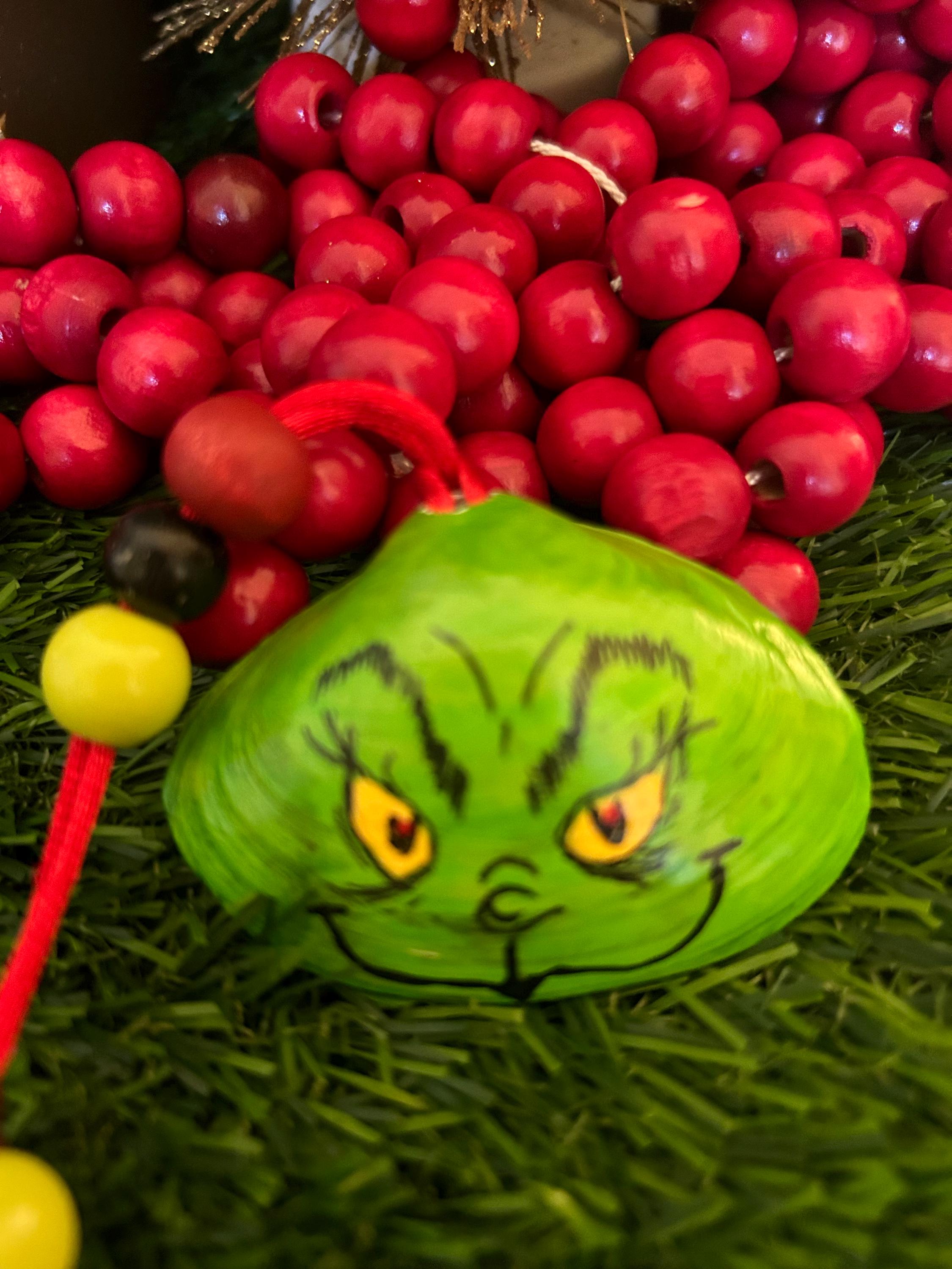 Handpainted Grinch Inspired Ornaments. Oyster and Clam Shell Hand ...