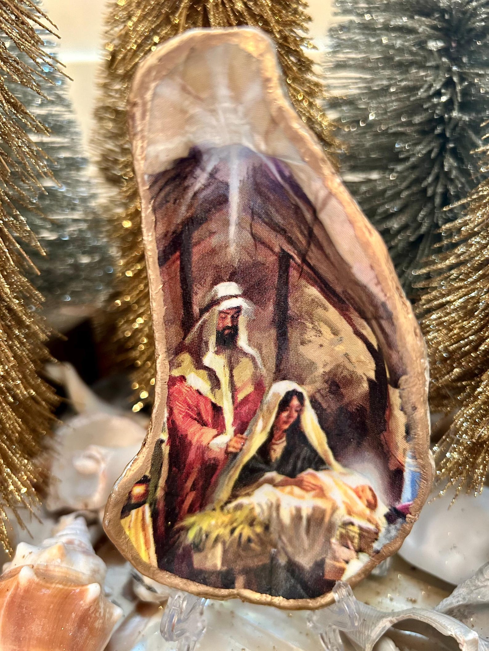 Nativity Scene Decoupage Shells. Celebrate This Joyous Season With ...