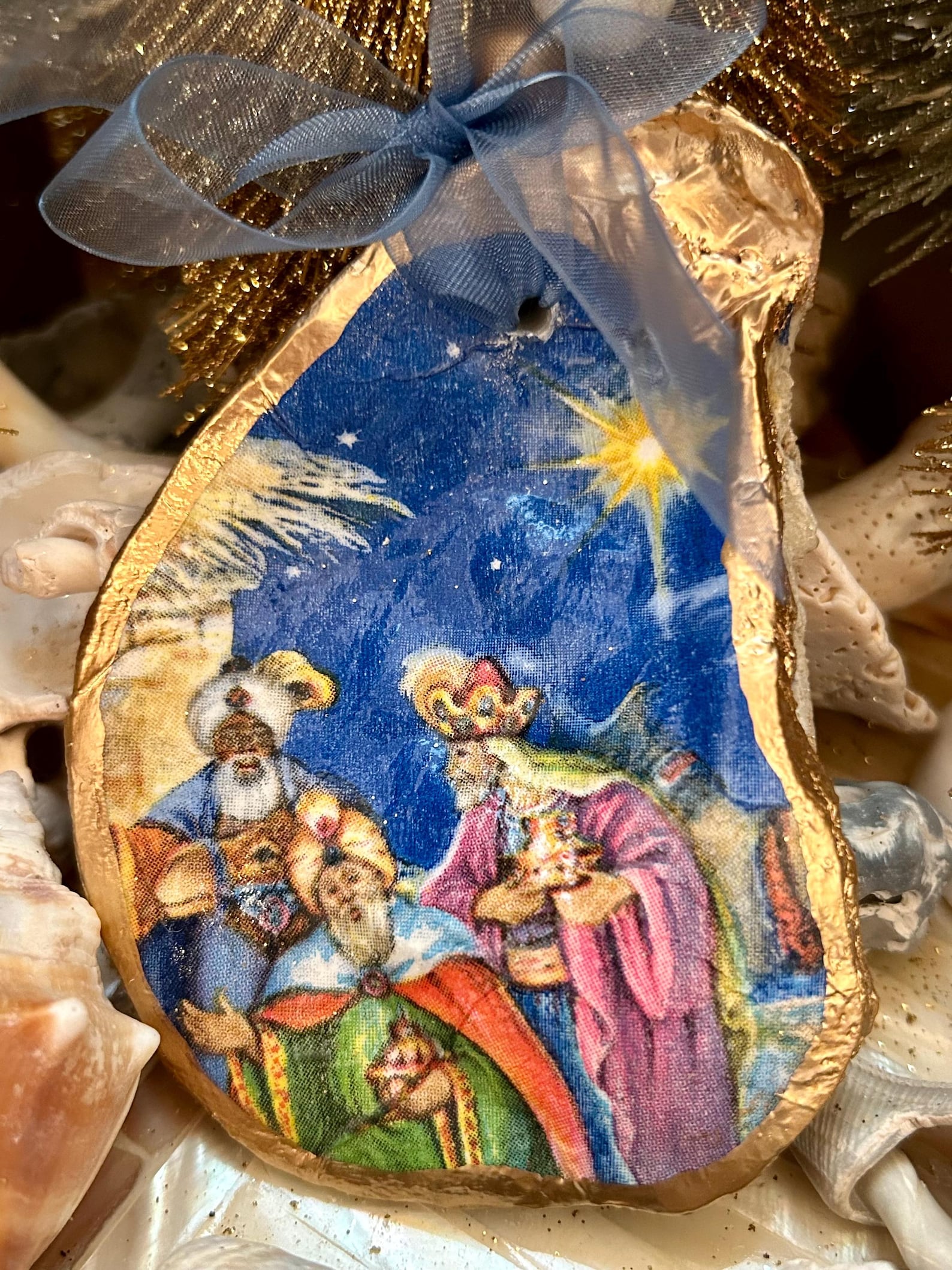 Nativity Scene Decoupage Shells. Celebrate This Joyous Season With ...