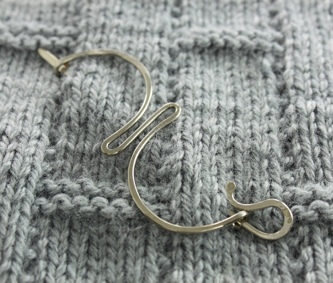 Minimalist Swirl Shawl Pin With Secure Closure, Silver Shawl Pin ...