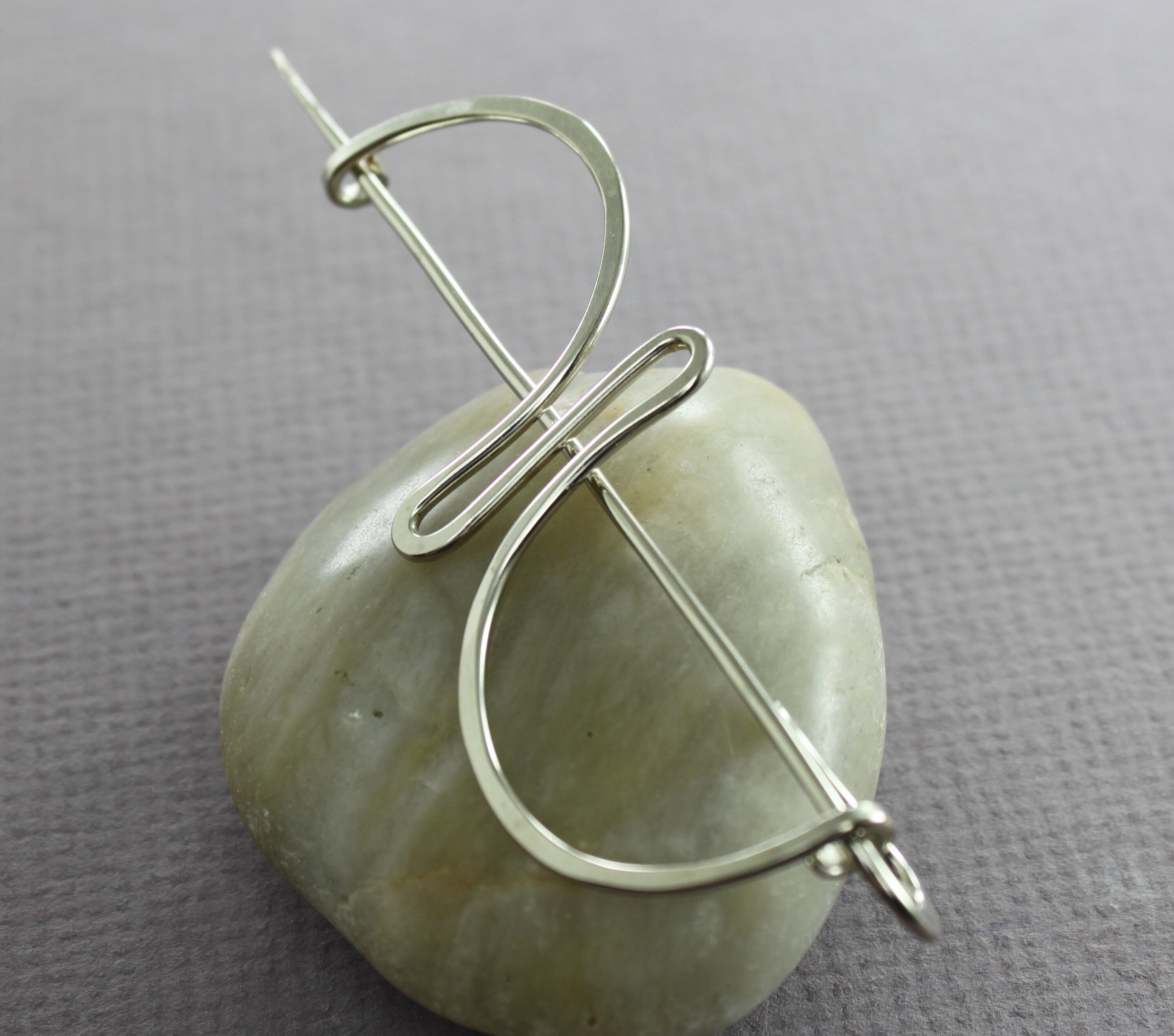 Minimalist Swirl Shawl Pin With Secure Closure, Silver Shawl Pin ...