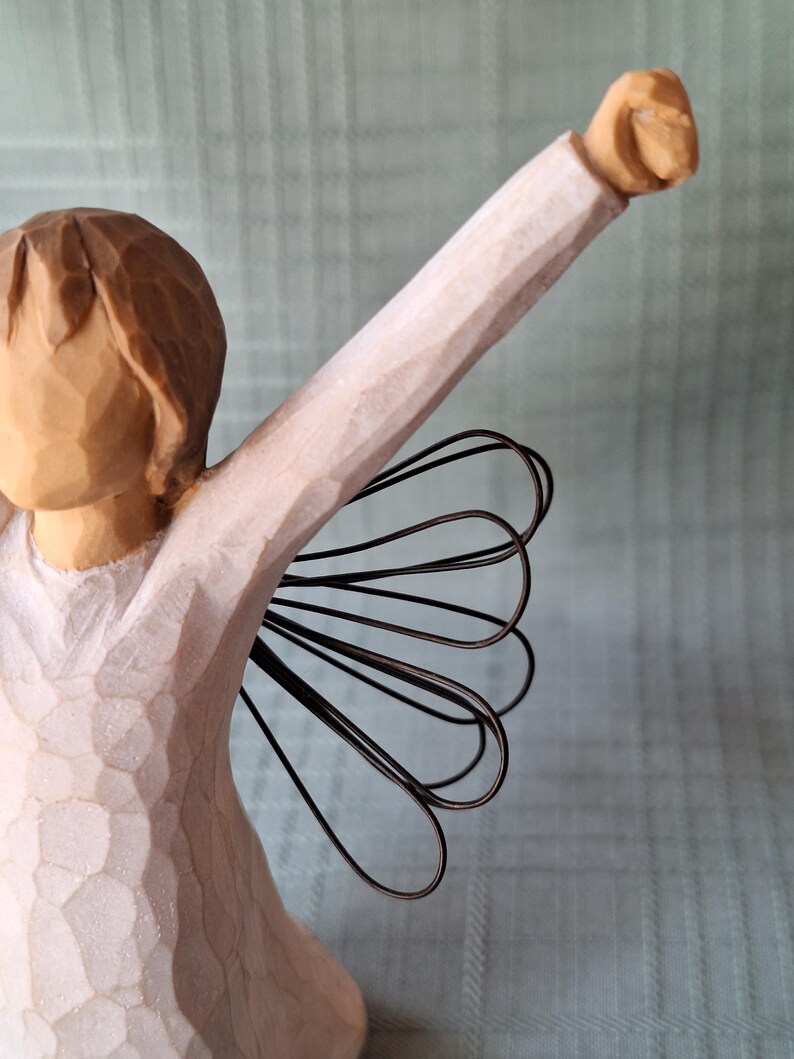 Vintage Willow Tree "angel of Courage" Figurine by Susan Lordi - Etsy