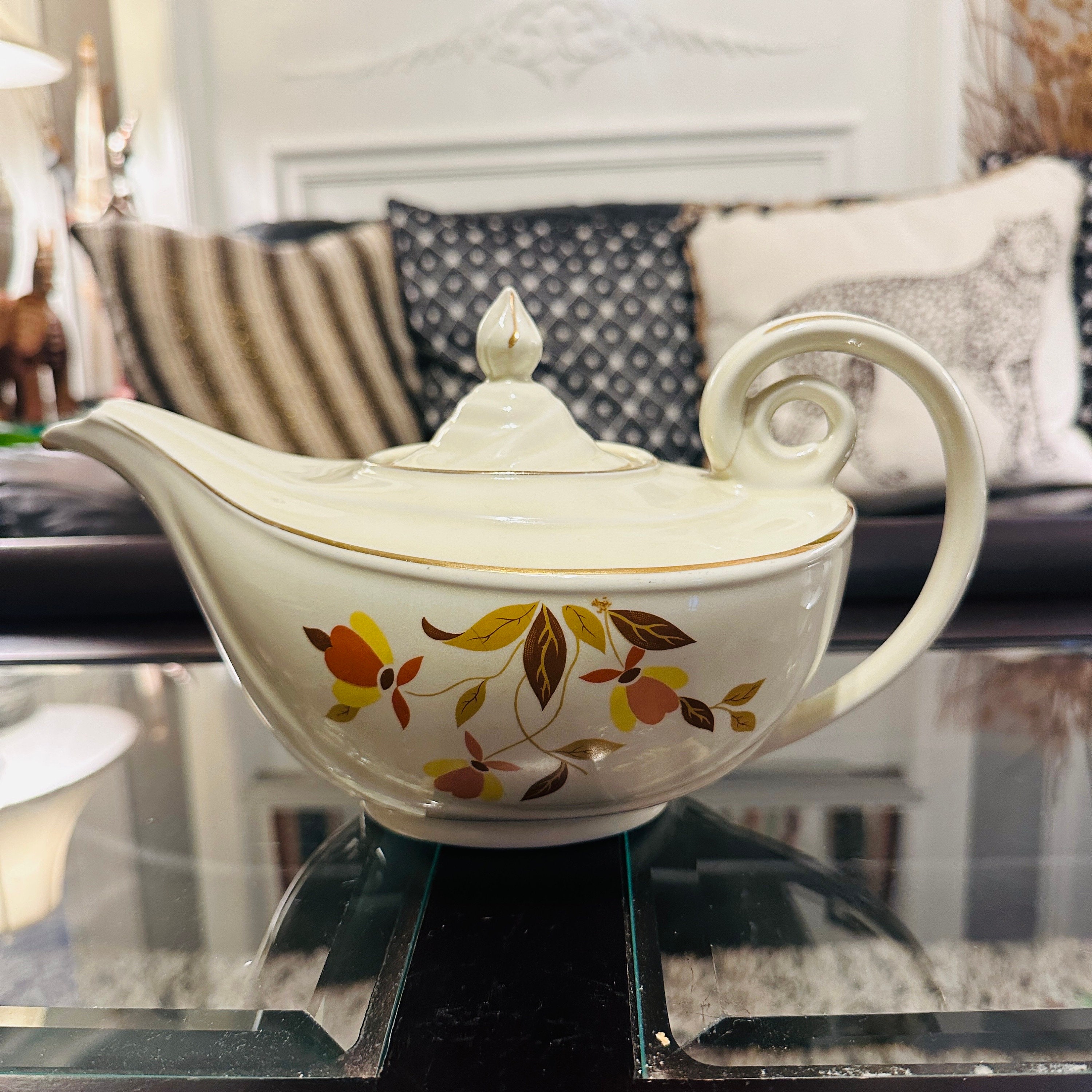 Vintage Halls Jewel Tea Autumn Leaf Tea Pot - Retro Collectible for Tea ...