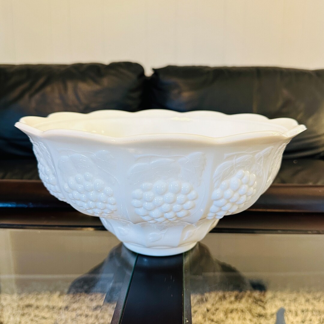 Vintage 1950 Mckee Thatcher Colonial Grapes Milk Glass Punch Bowl ...