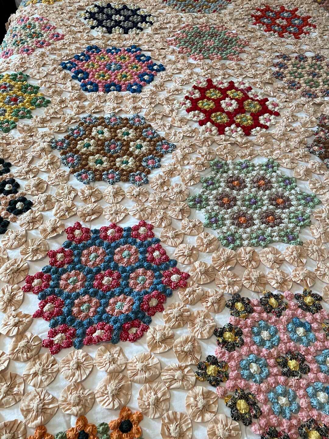 Vintage Ruff Puff Yo Yo Quilt Bedspread Blanket. INCREDIBLE - Etsy