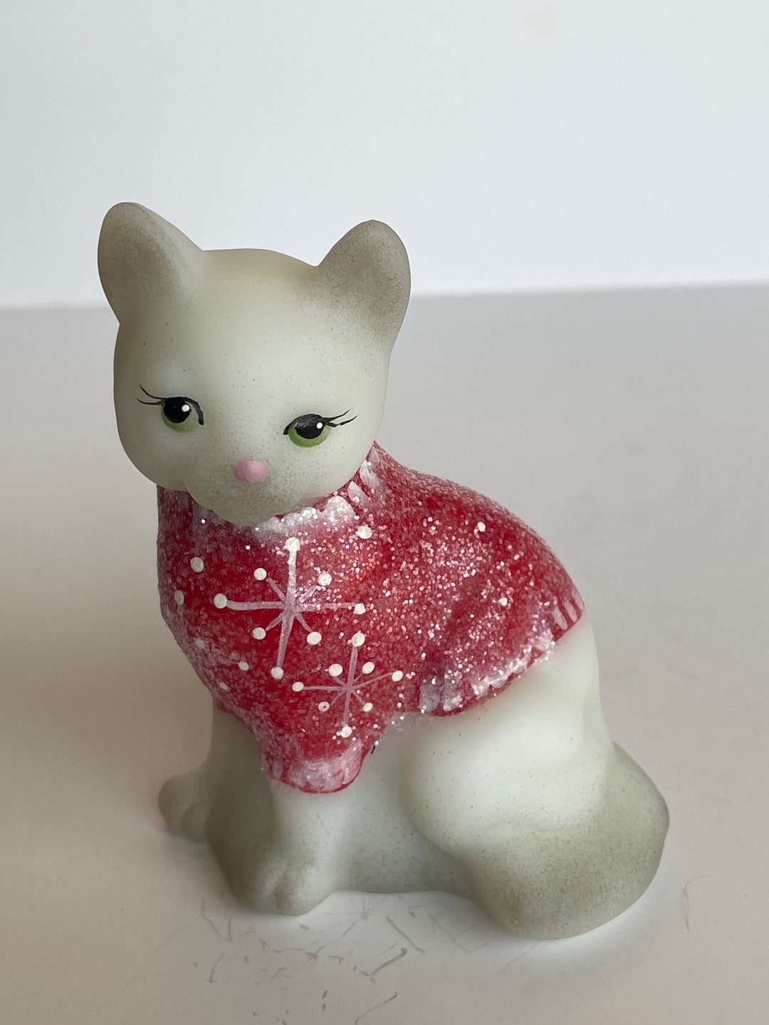 Vintage Fenton White Satin Cat Figurine Sitting Cat Hand Painted ...