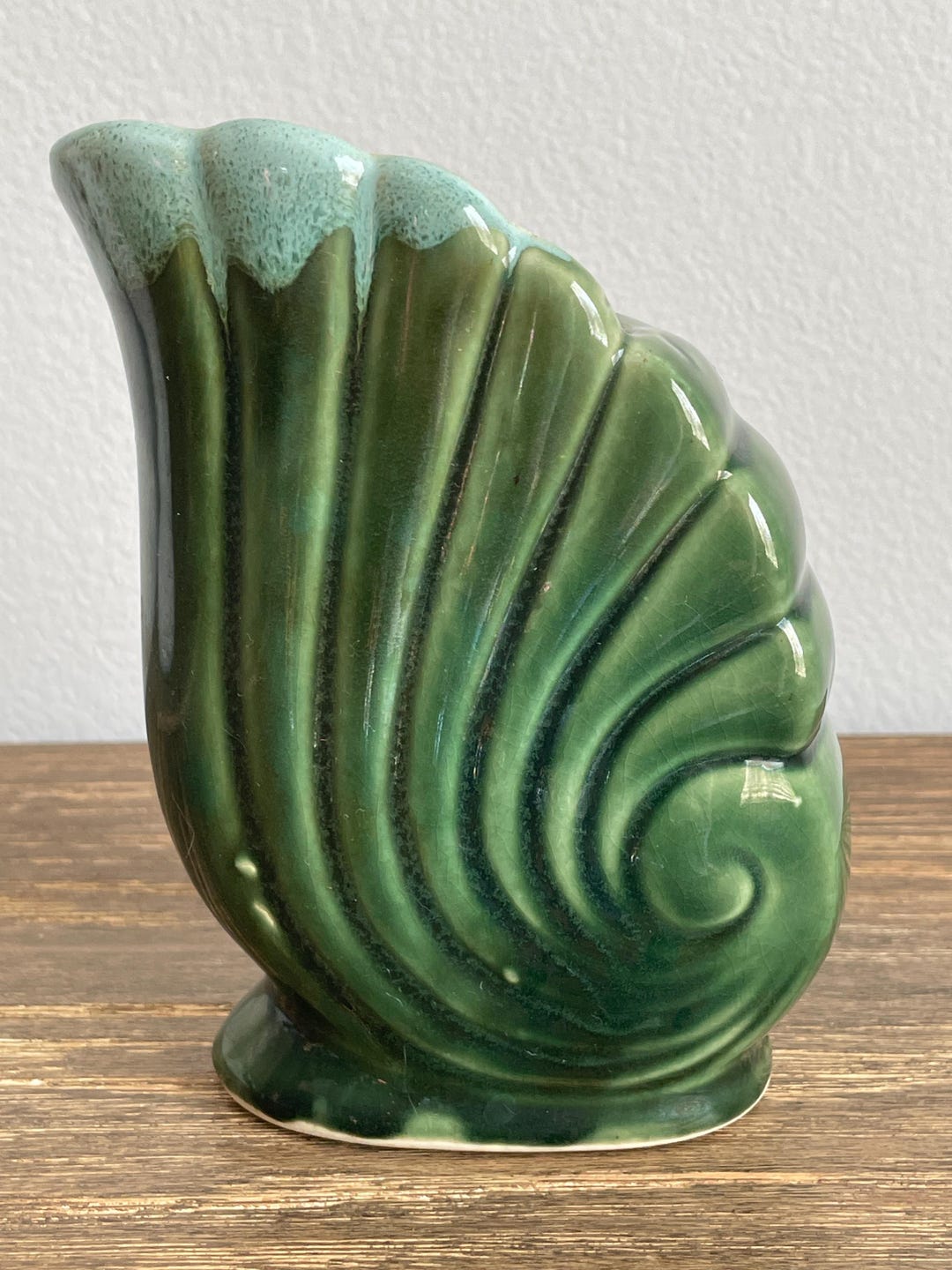 Vintage HULL? MCCOY? POTTERY Sea Foam Drip Planter Shell Shape Green ...