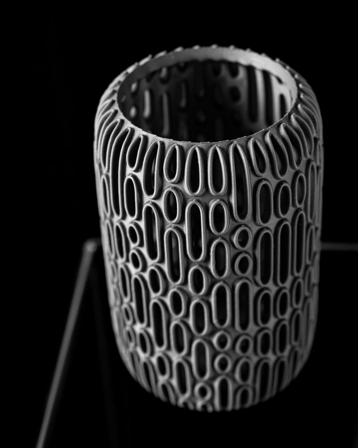 Breach Flower Vase STL 3D Print File by MODERN MACHINE - Etsy