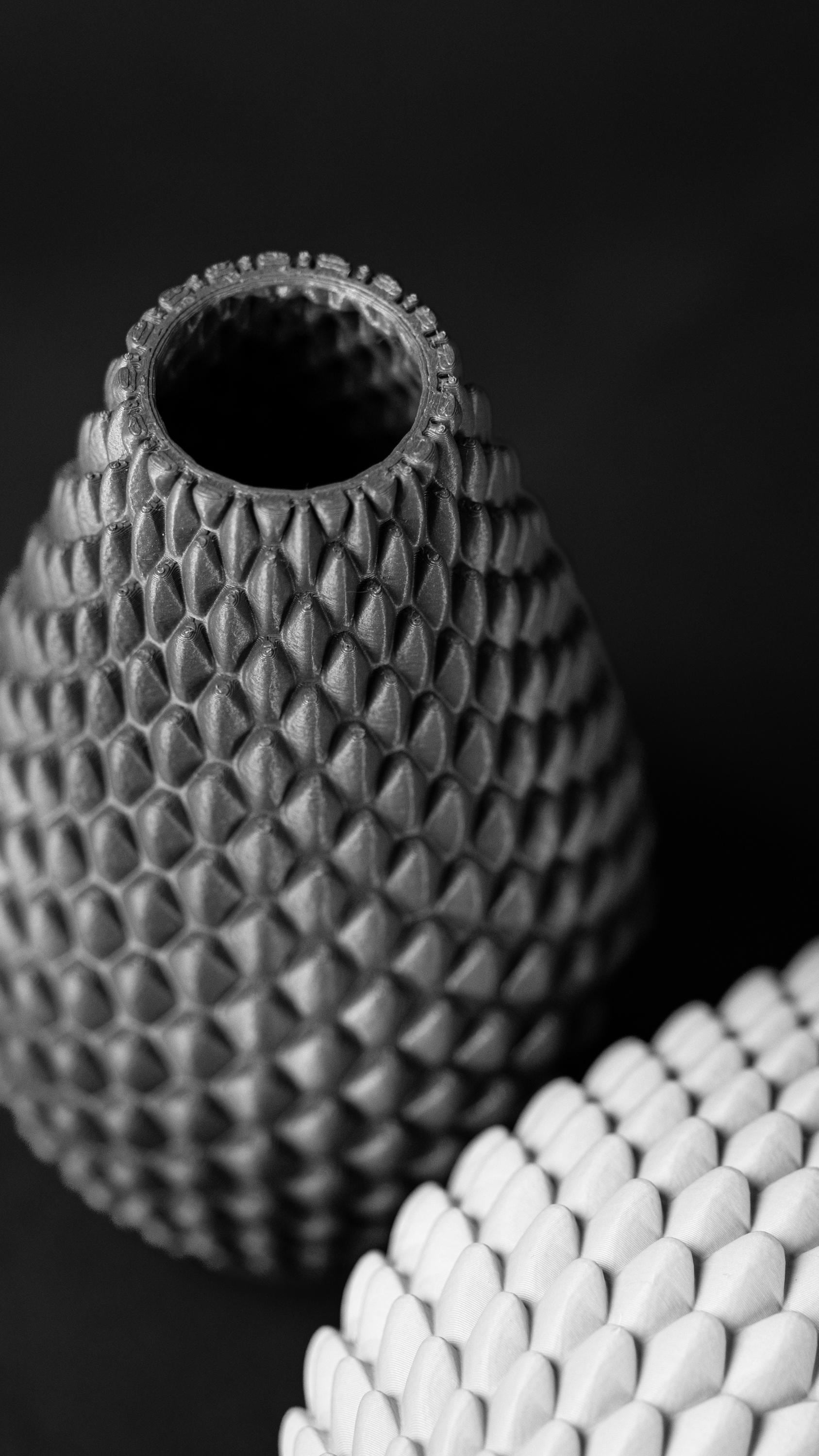 Dragonscale Flower Vase 01 STL 3D Print File by MODERN MACHINE - Etsy ...