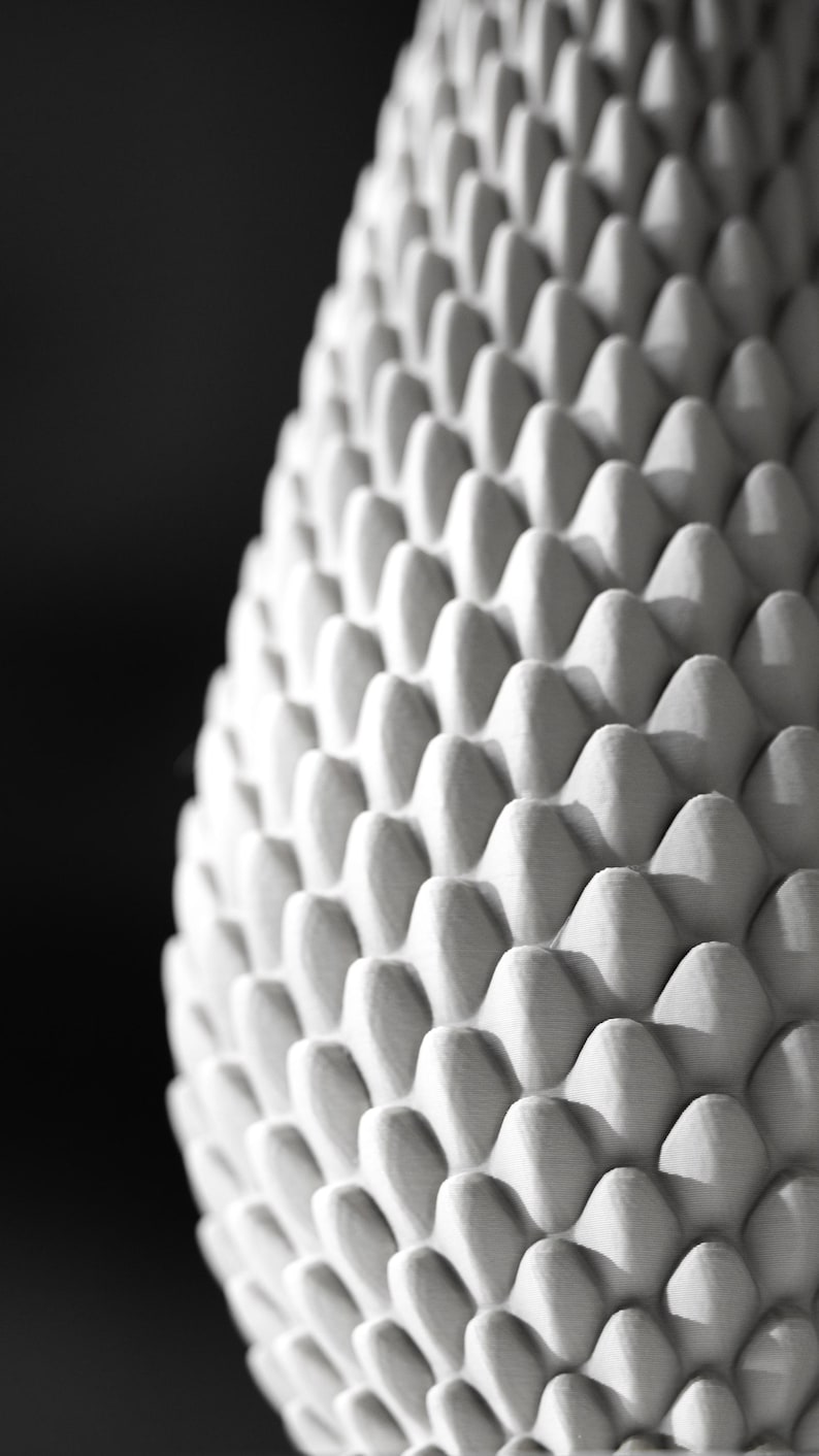 Dragonscale Flower Vase 01 STL 3D Print File by MODERN MACHINE - Etsy