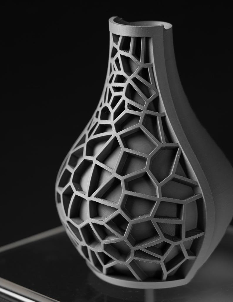 Vori Flower Vase 02 by MODERN MACHINE - Etsy