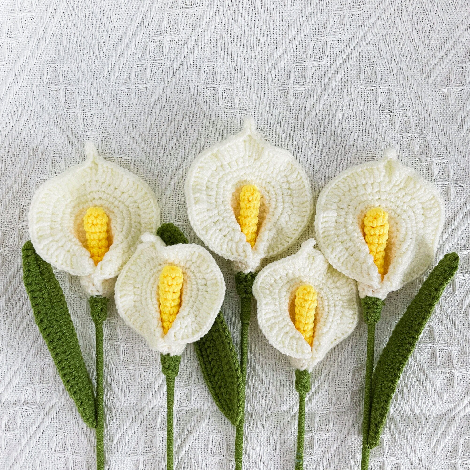 Calla Lily No Sew Crochet Pattern, No Sew Amigurumi Crochet Patterns ...