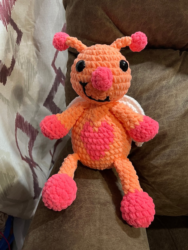 The Love Bug Crochet Pattern - Etsy
