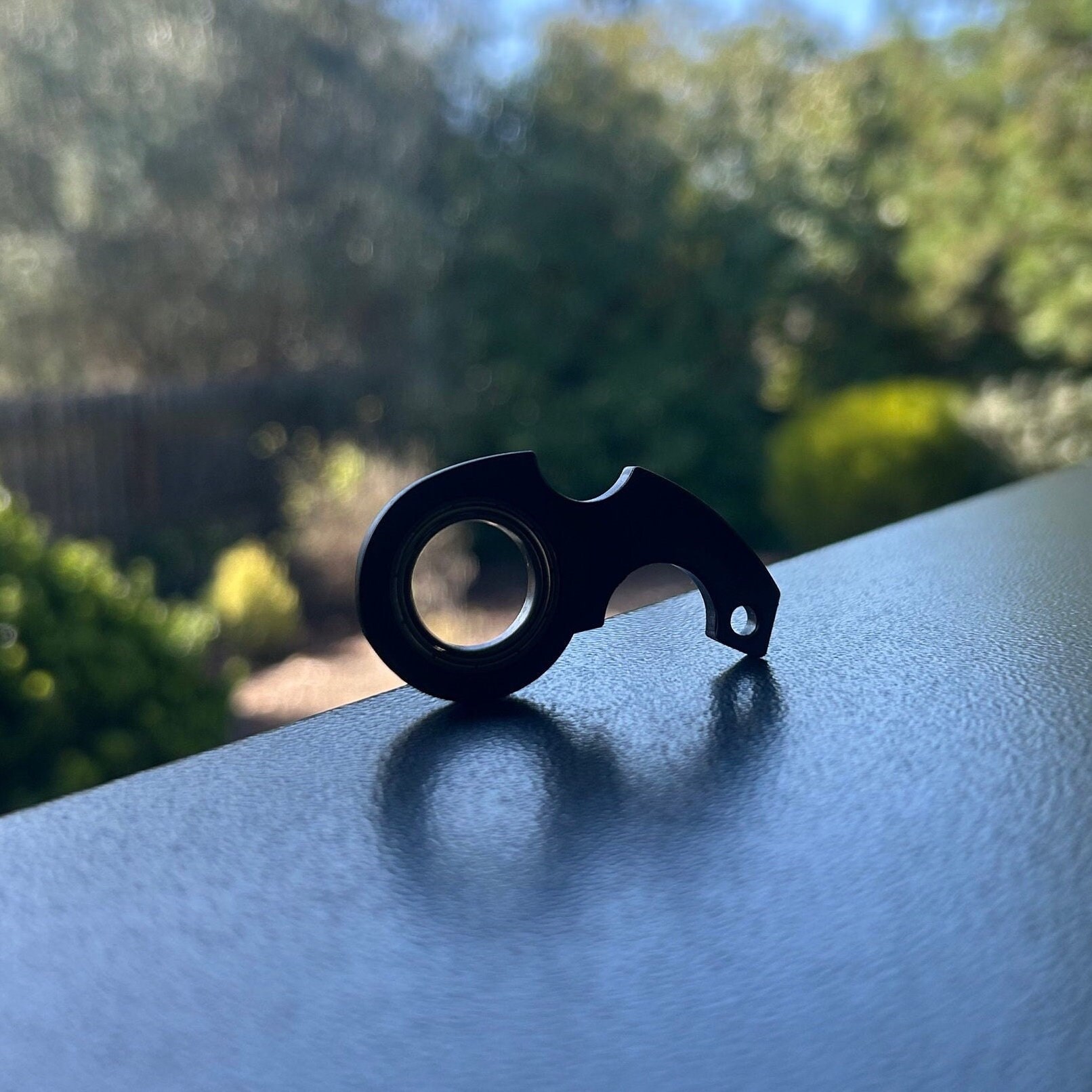 Karambit Spinner Style Fidget Spinner Keychain, Anti Anxiety Toy ...