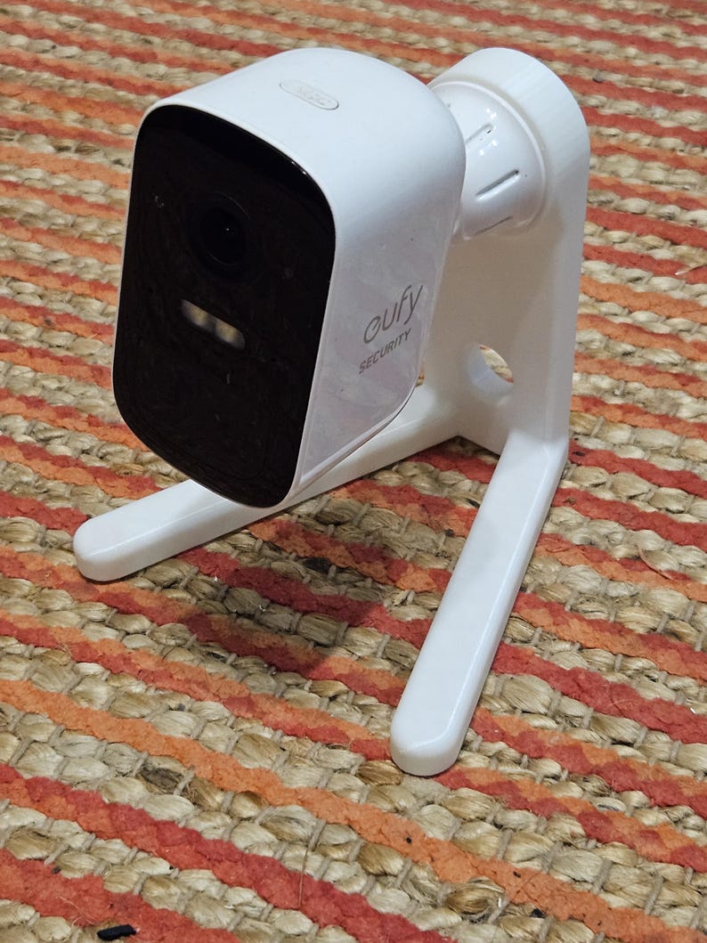 Eufy 2C/2C Pro Camera Mount: 3D Printed Benchtop Stand With USB Slot ...