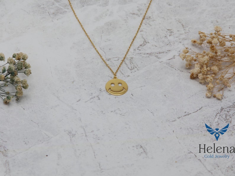 Gold Smiley Face Necklace, 14K Gold Smile Face Pendant, Dainty Gold ...