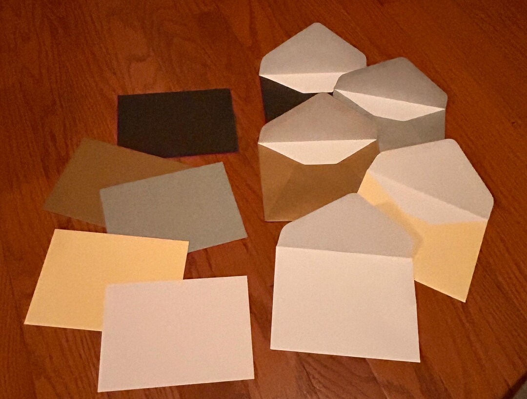 Flat Cards & Envelopes. 5 Colors; 40 Sets of Cards With Matching ...