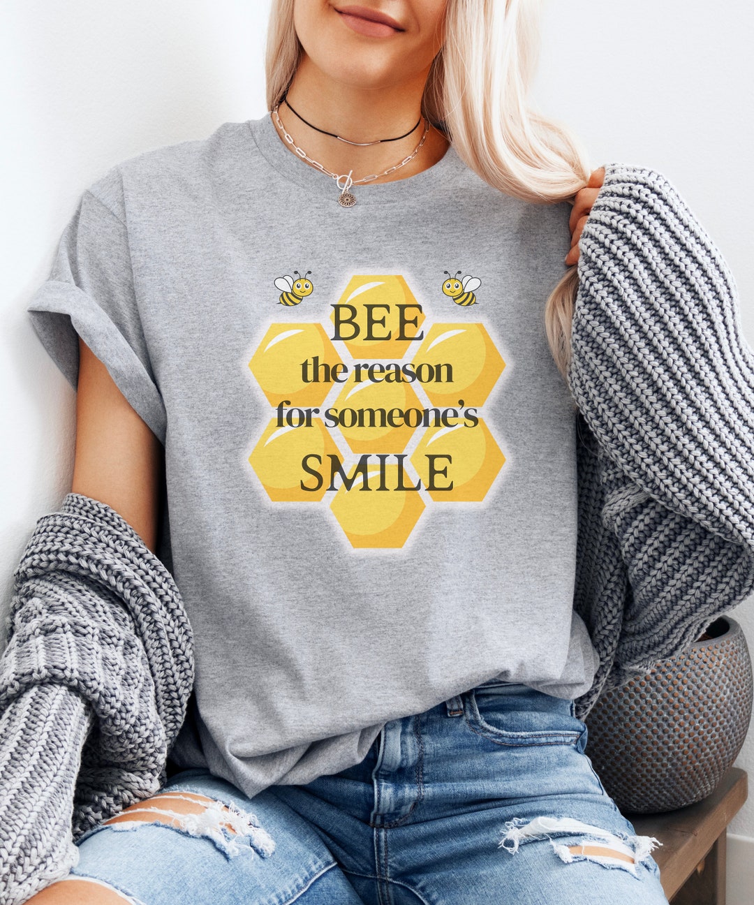 Be the Reason Tee, the Reason for a Smile, Smile Just Because, Bee ...