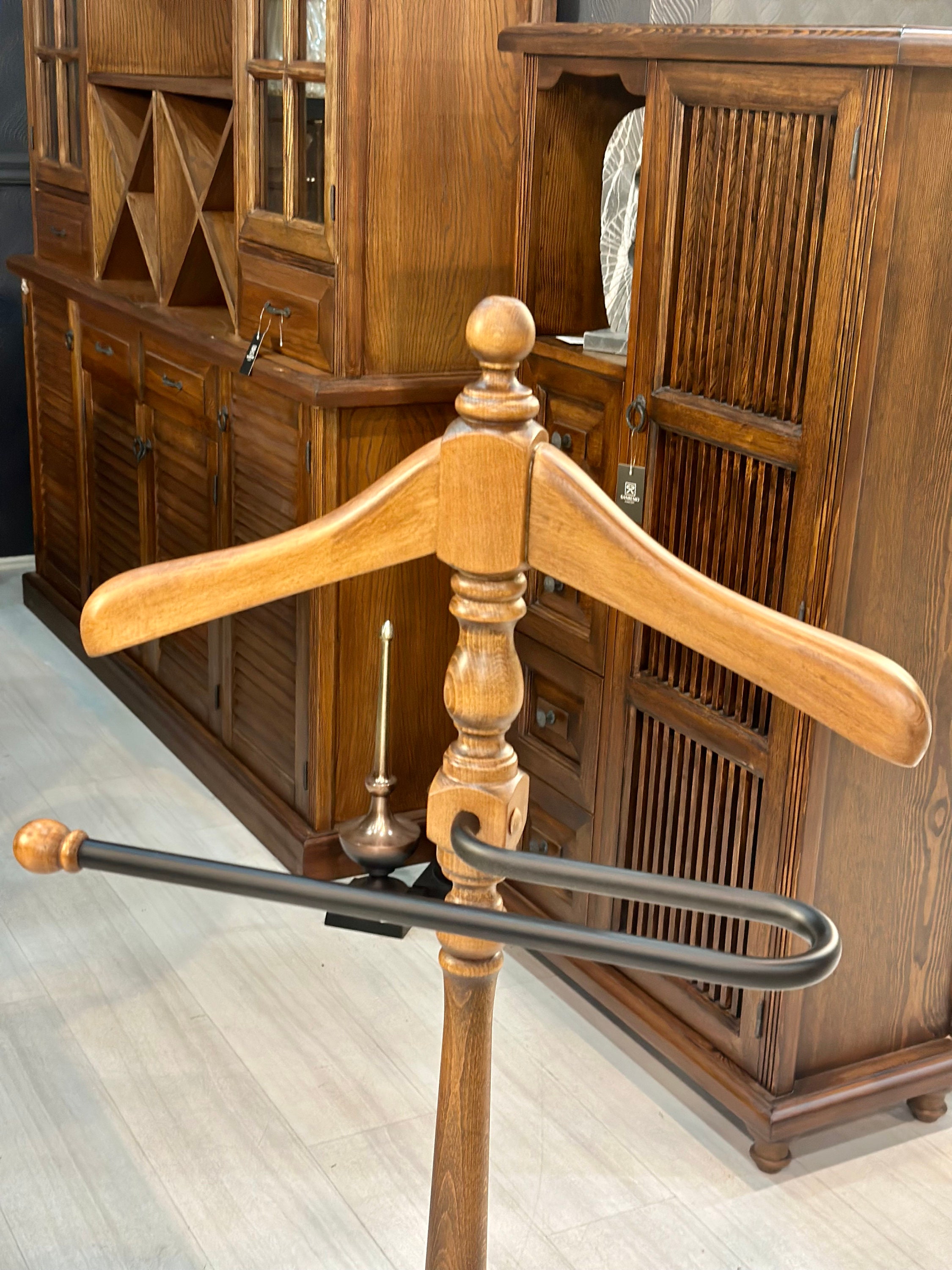 Minimalist Valet Stand Oaken, Oak Valet Stand, Modern Dumb Butler, Coat ...