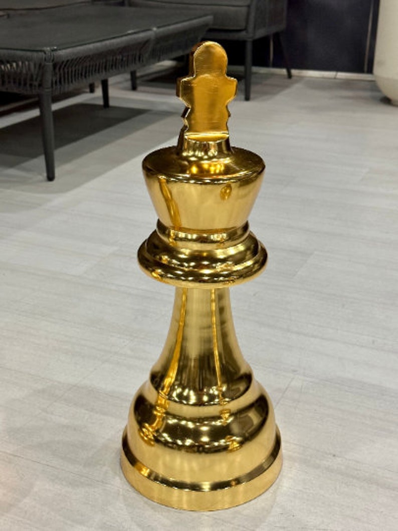 Giant Chess Figurine - Large Chess Piece - Queen King Decoration ...