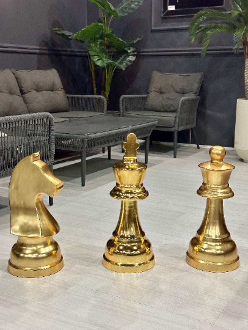 Giant Chess Figurine - Large Chess Piece - Queen King Decoration ...