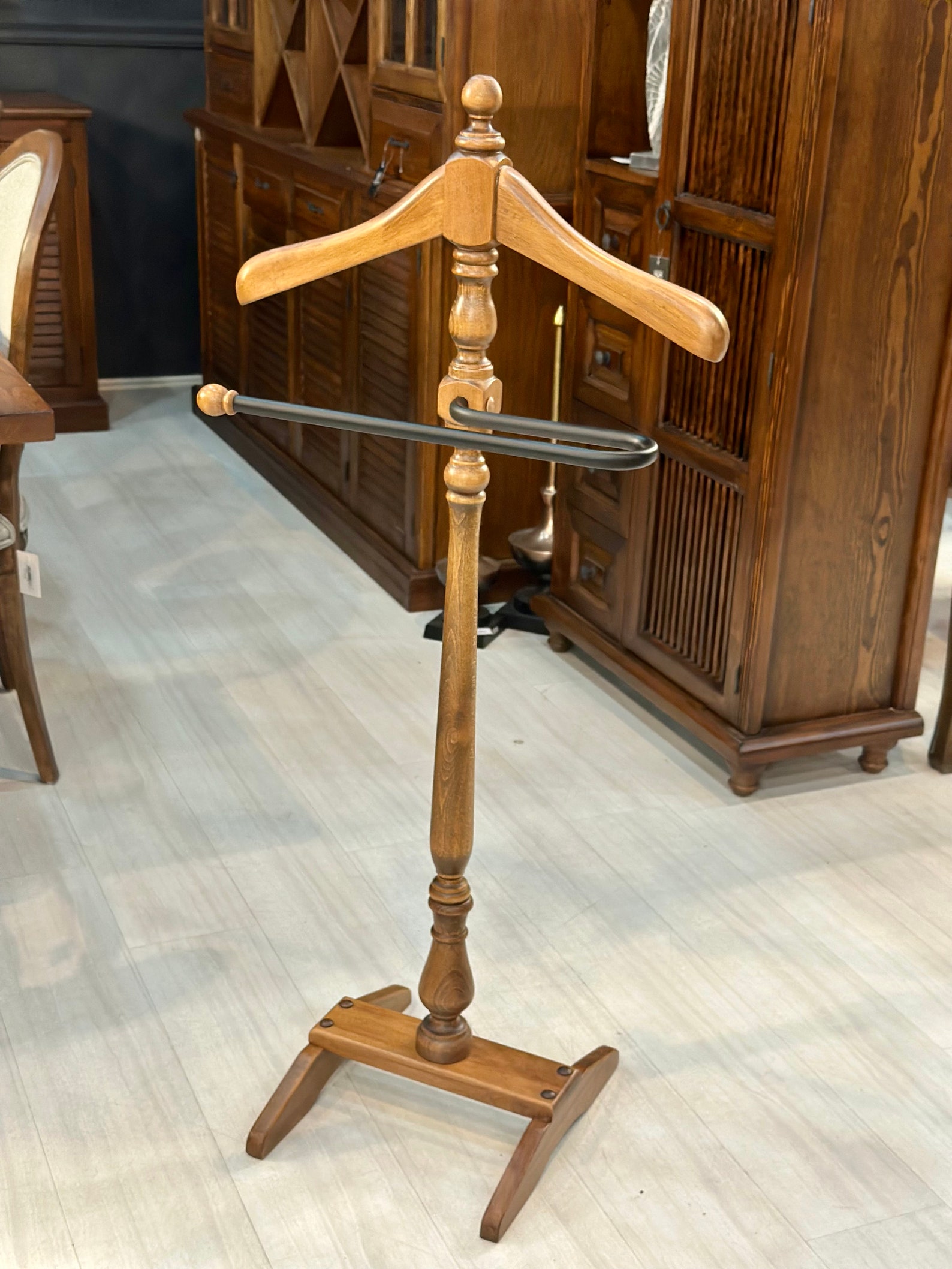 Minimalist Valet Stand Oaken, Oak Valet Stand, Modern Dumb Butler, Coat ...