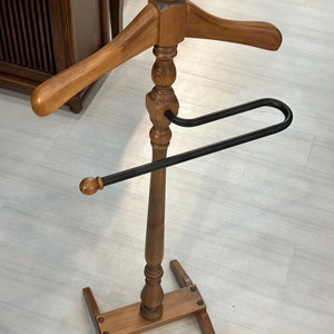 Minimalist Valet Stand Oaken, Oak Valet Stand, Modern Dumb Butler, Coat ...