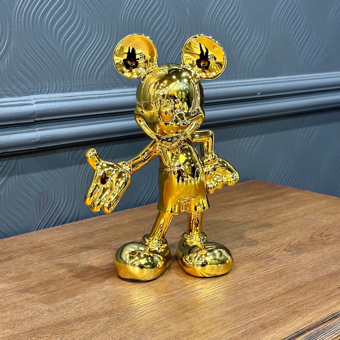 Shiny Gold Mickey Mouse Statue, Pop Art Gold Mickey Mouse Sculpture ...