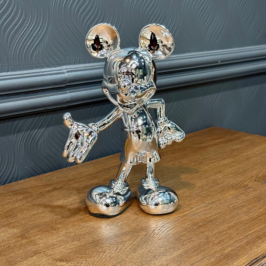 Chrome Silver Mickey Mouse Statue, Pop Art Mickey Mouse Sculpture, Kids ...
