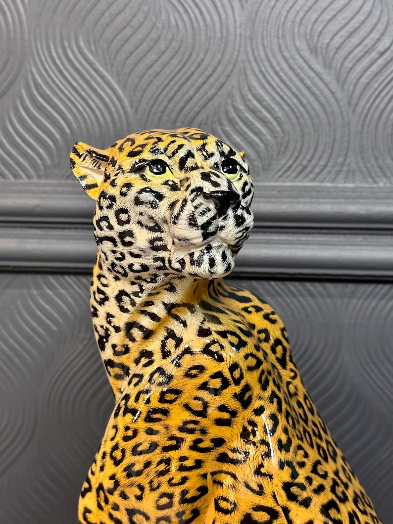 Leopard Sitting Statue , Majestic Leopard, Leopar Figure, Animal Statue ...