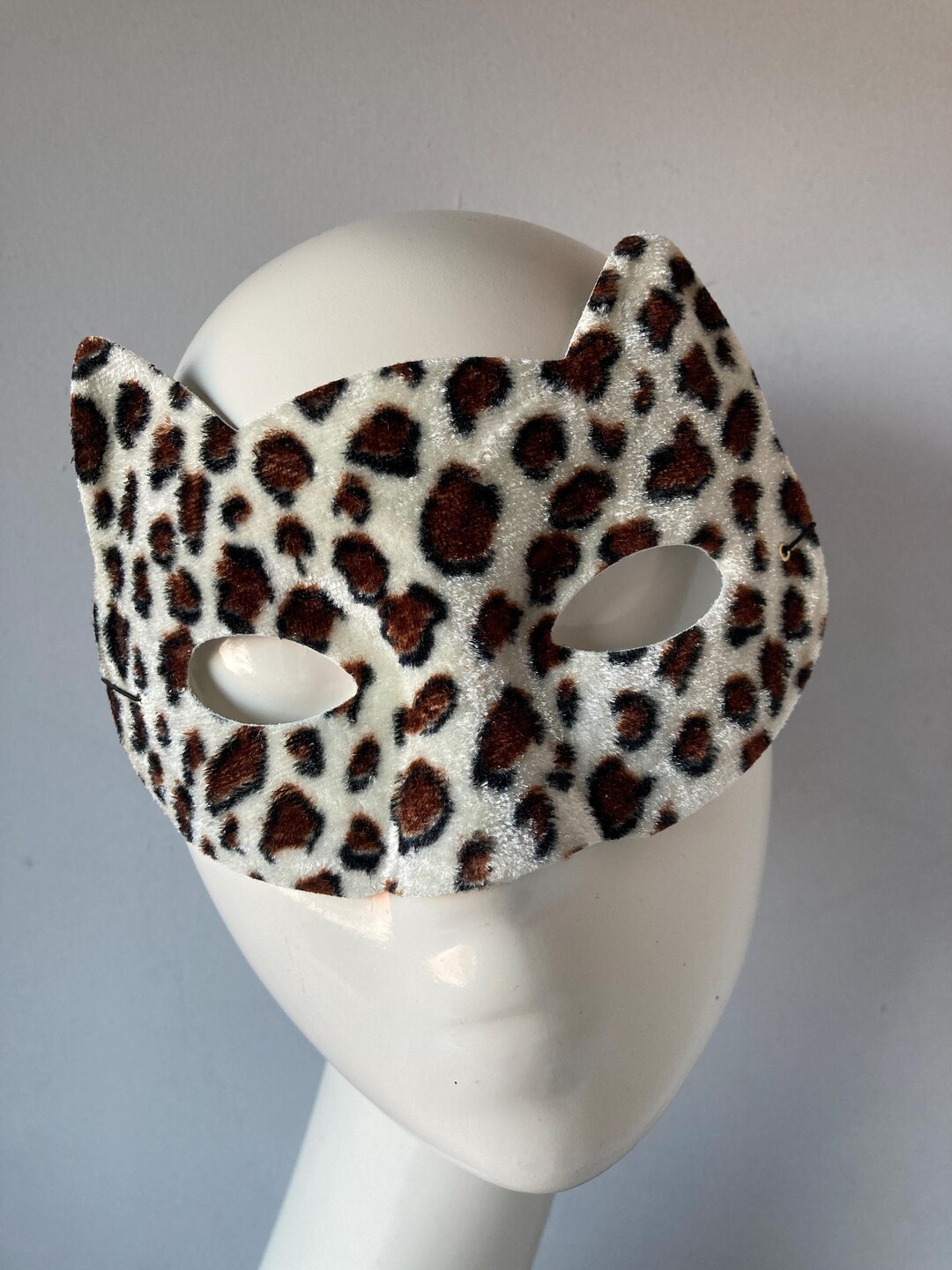 Simple White Leopard Print Fabric Mask Cat Masquerade Halloween Mask ...