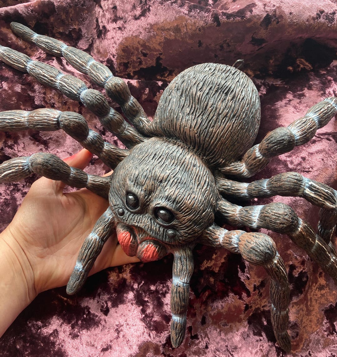 Vintage Giant Rubber Tarantula Spider Prop Halloween Decoration Funny ...