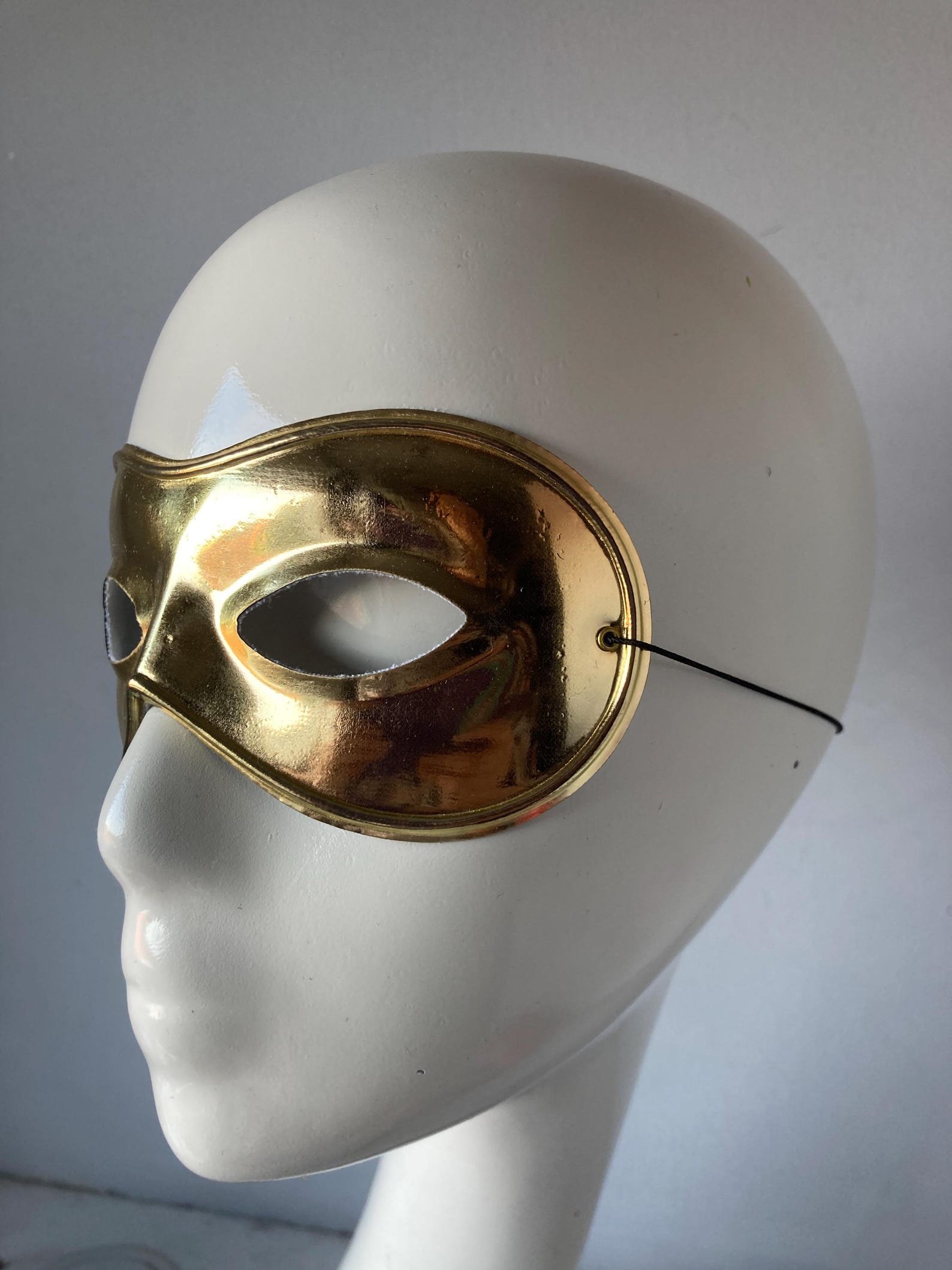 Classic High Shine Gold Masquerade Mask Unisex Disguise Excellent ...