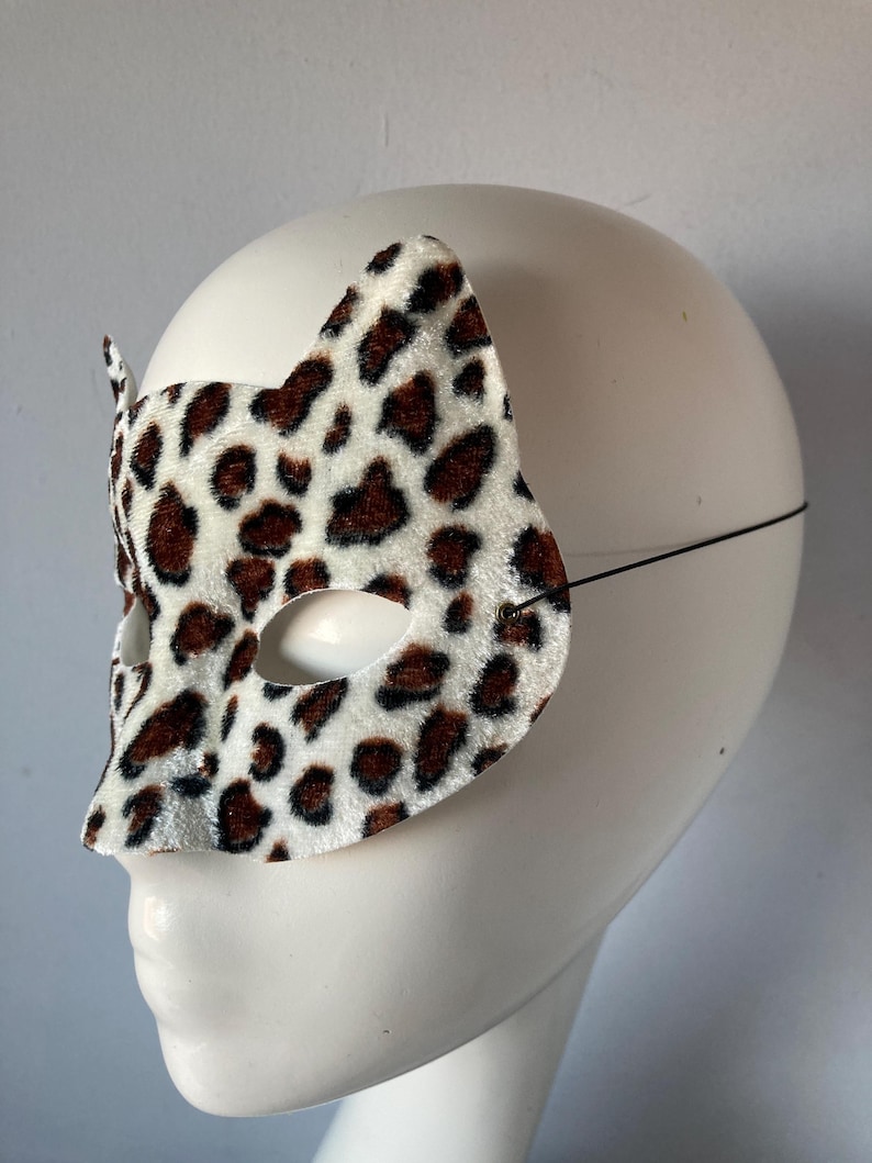 Simple White Leopard Print Fabric Mask Cat Masquerade Halloween Mask ...