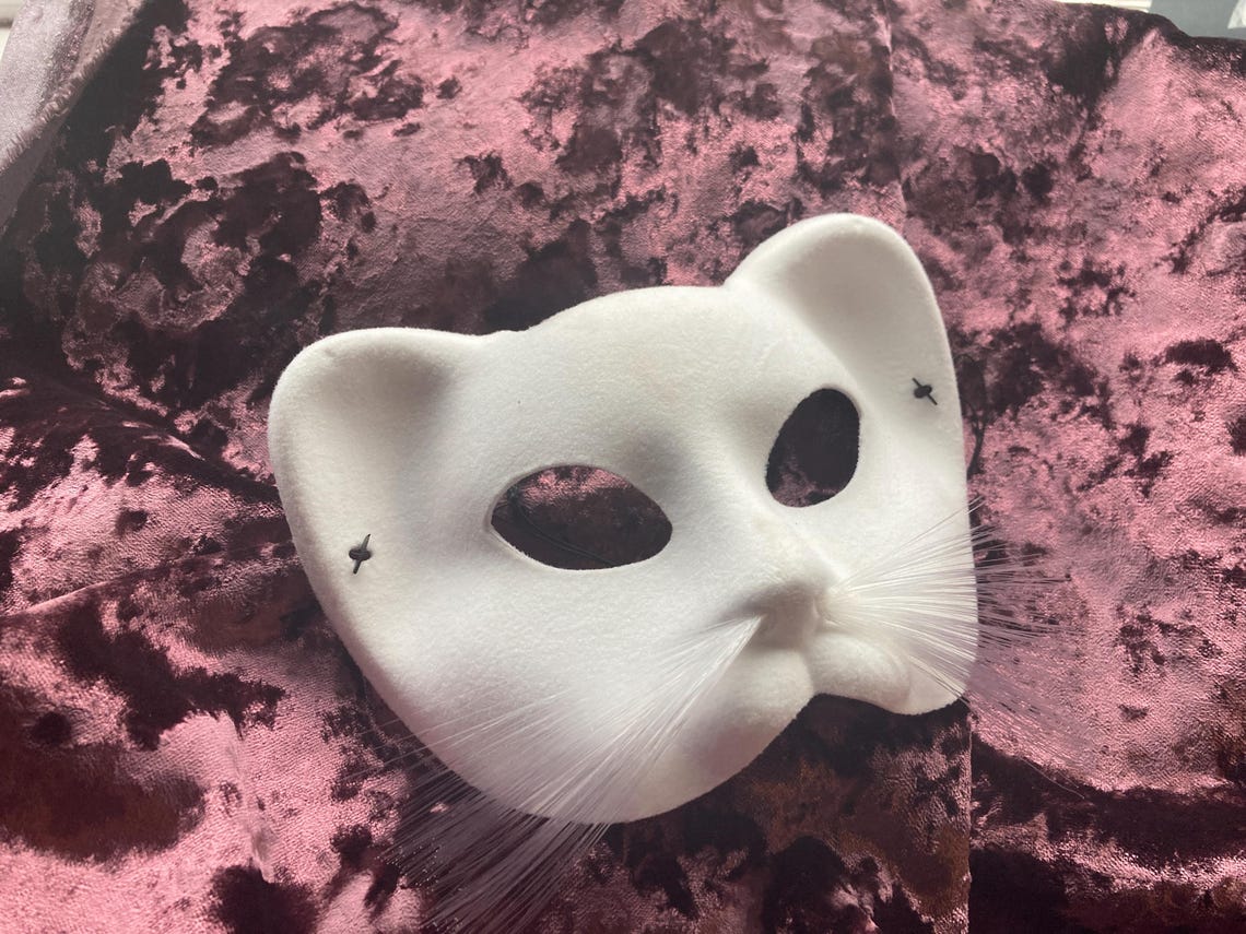 White Venetian Cat Mask Traditional Masquerade Mask Vintage Panther ...