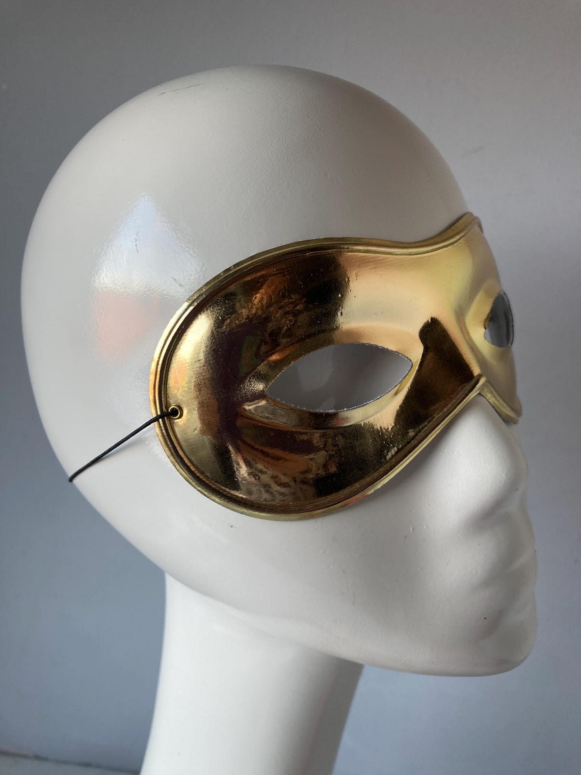 Classic High Shine Gold Masquerade Mask Unisex Disguise Excellent ...