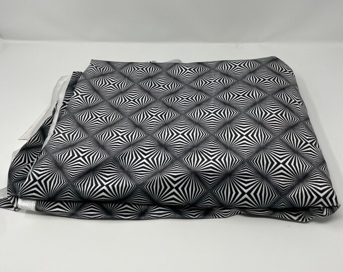 Velvet Fabric Optical Illusion Black and White Diamonds 1 1/2 Yards - Etsy