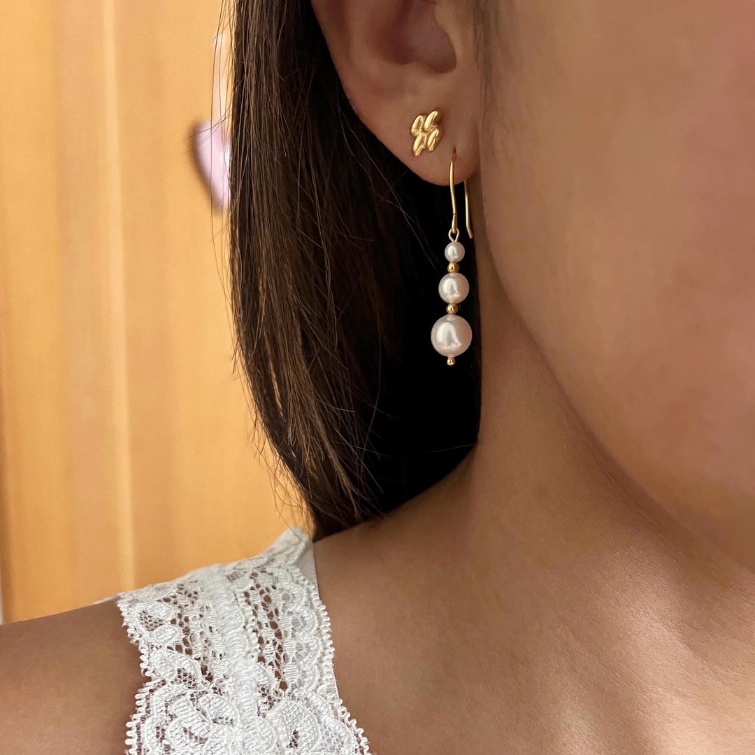 Three Tier Pearl Drop Earrings, Classic Bridal Earrings - Etsy