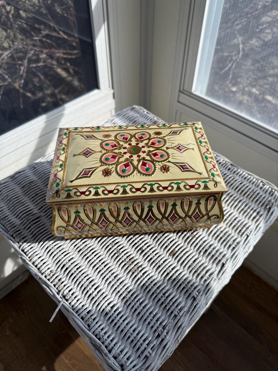 Vintage Metal Jewel Design Chocolate Biscuit Box | Made in Western ...