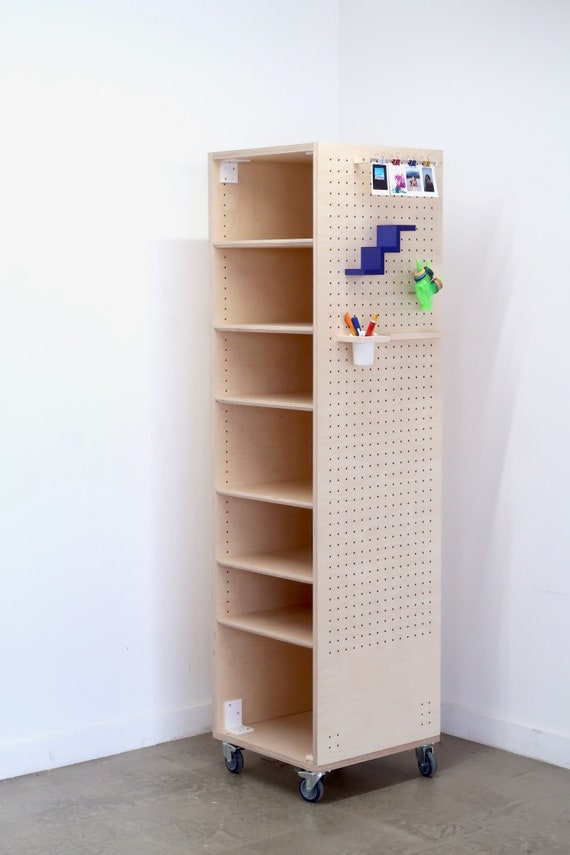 Modular pegboard store