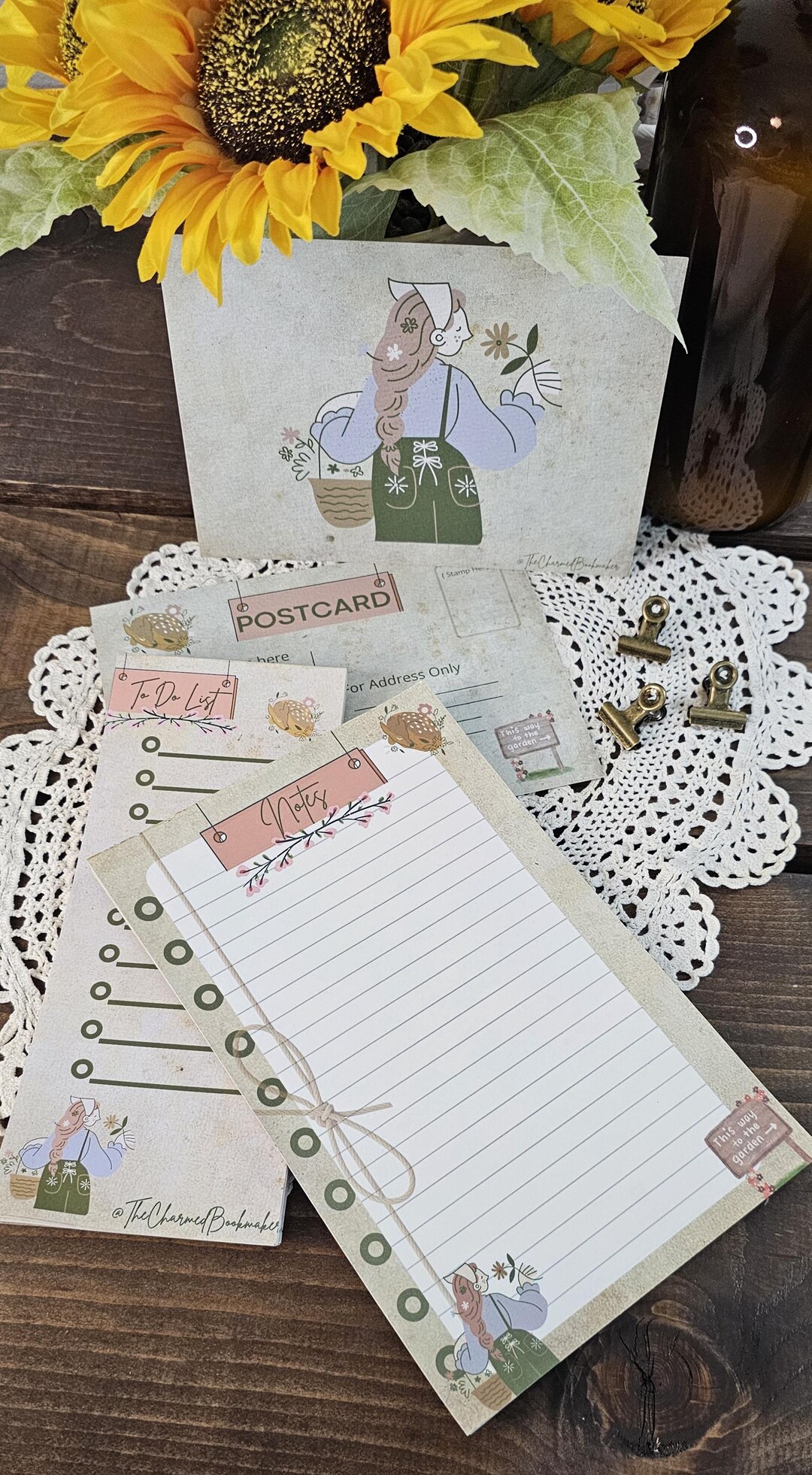 Cottagecore Collection Set Design 2, Includes 2 Postcards, 2 Magnetic ...