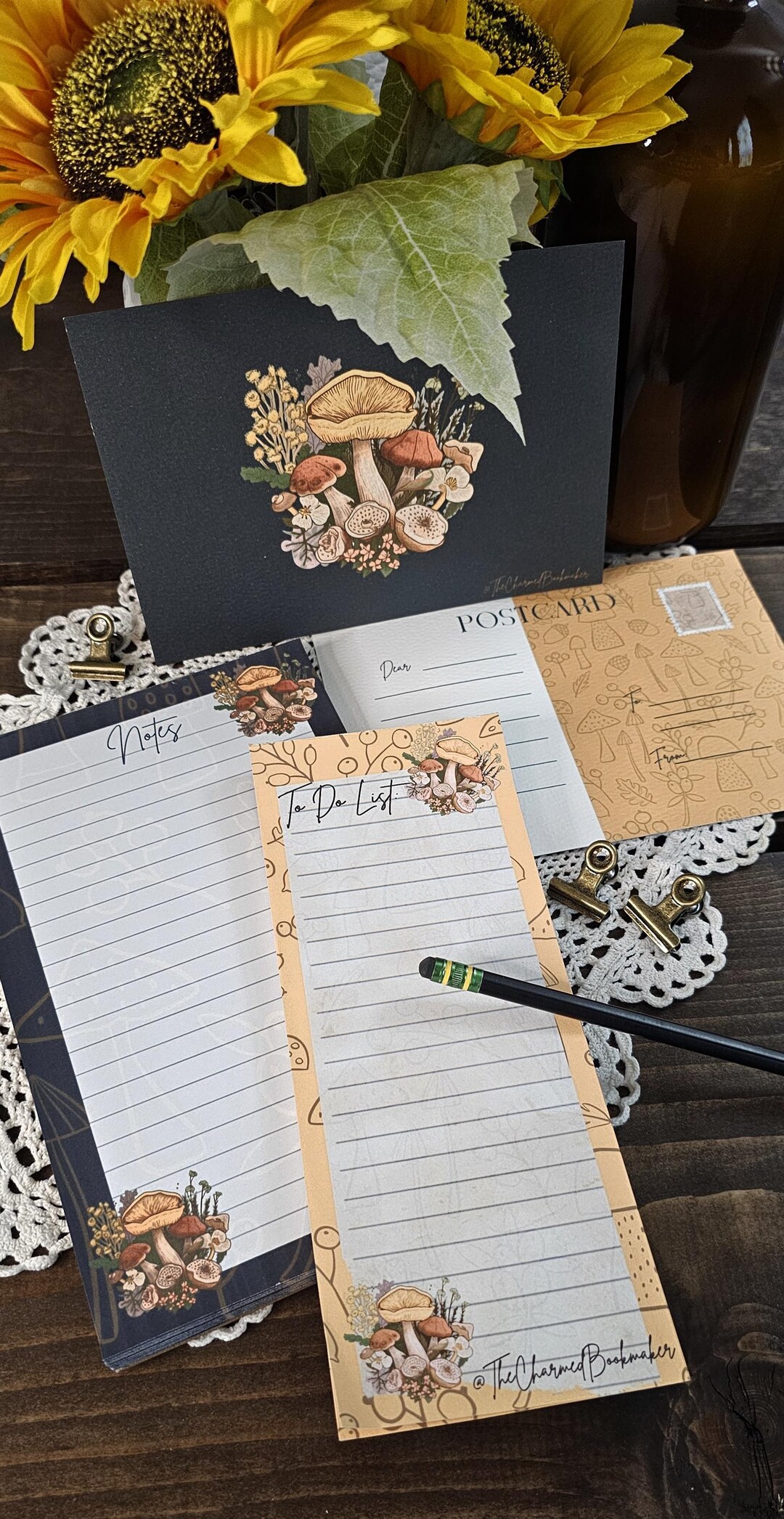 Cottagecore Collection Set Design 1, Includes 2 Postcards, 2 Magnetic ...