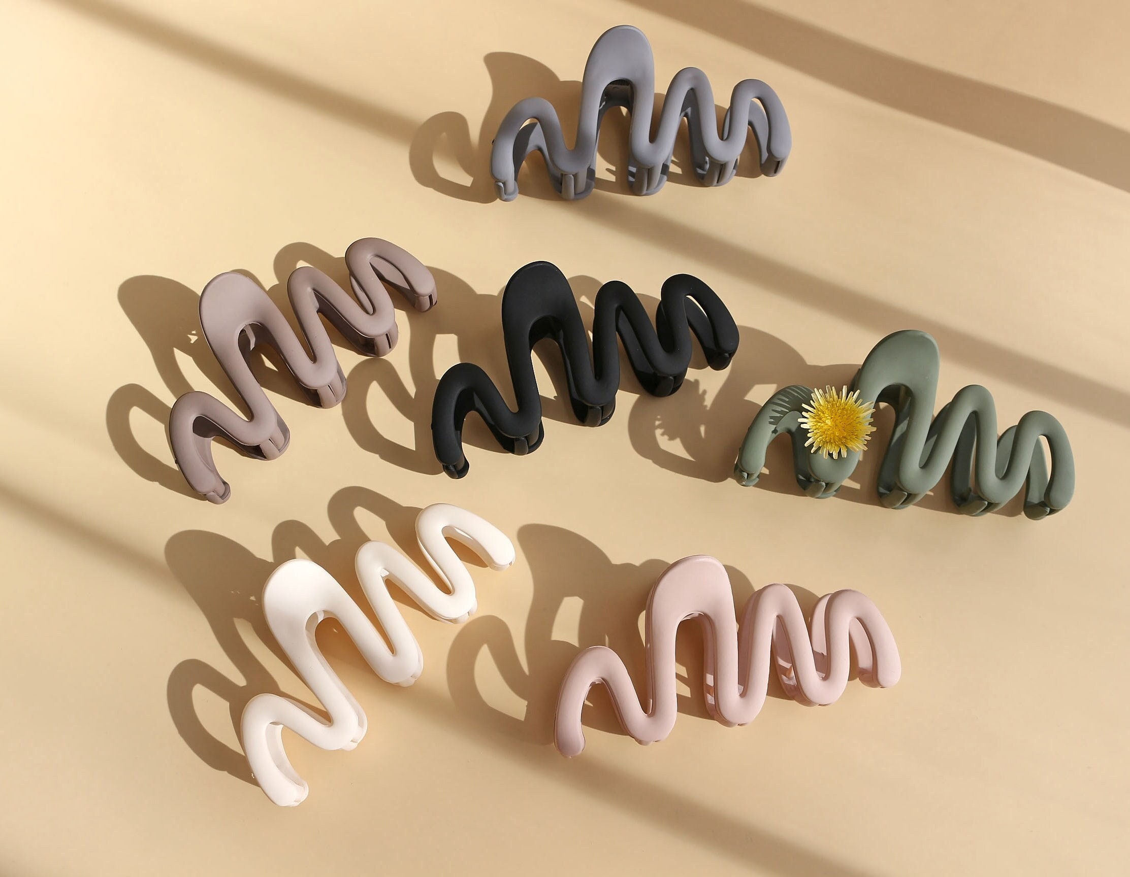 Matte Wavy Claw Clips Hair Accessories for Thick and Thin Hair 6 Colors ...