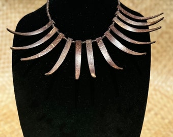 Ula Nifo Necklace - Etsy