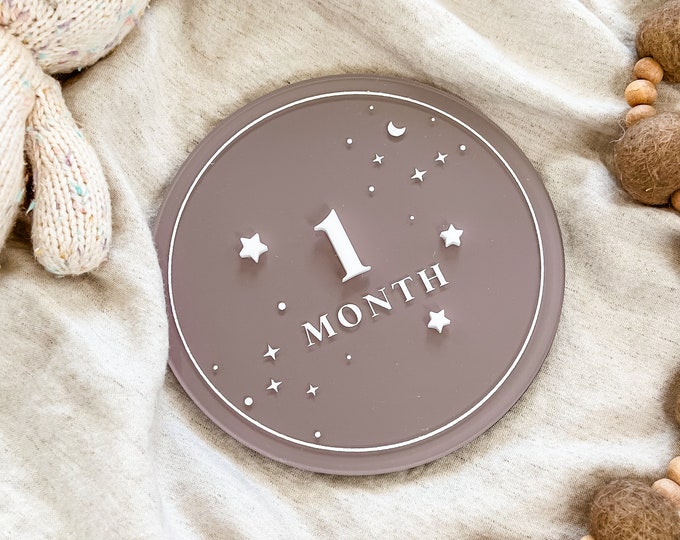 Acrylic Starry Night Round Milestone Cards | Monthly Milestone Markers ...
