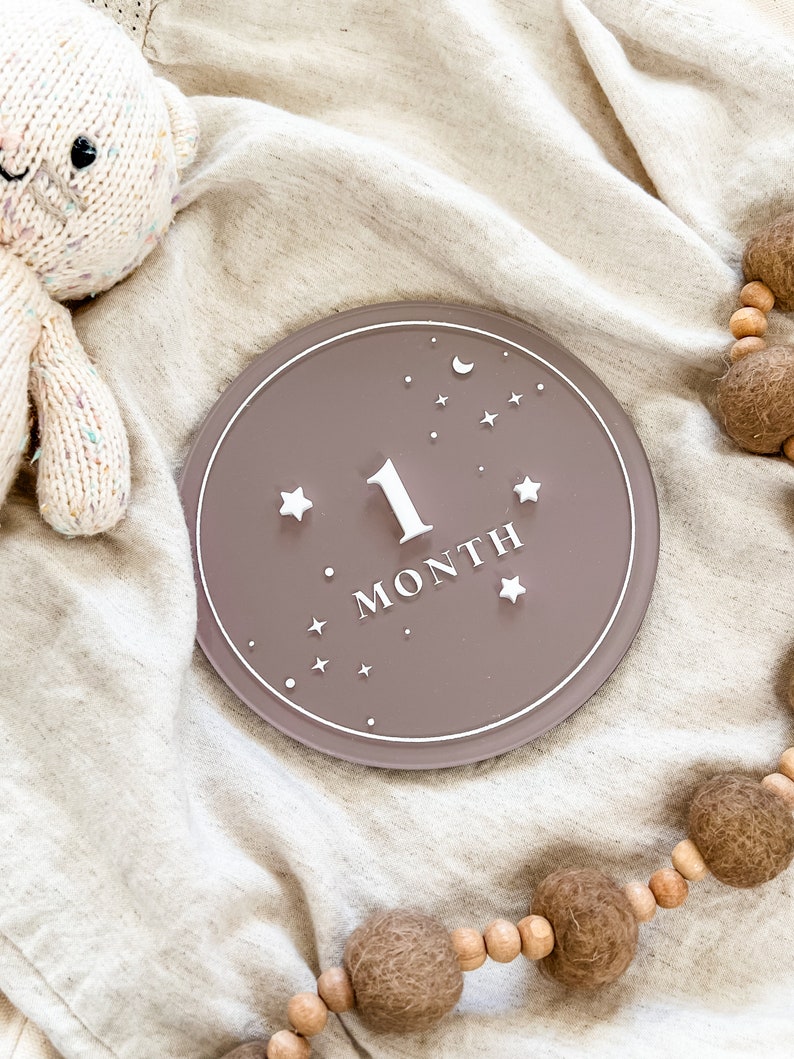 Acrylic Starry Night Round Milestone Cards Monthly Milestone Markers ...